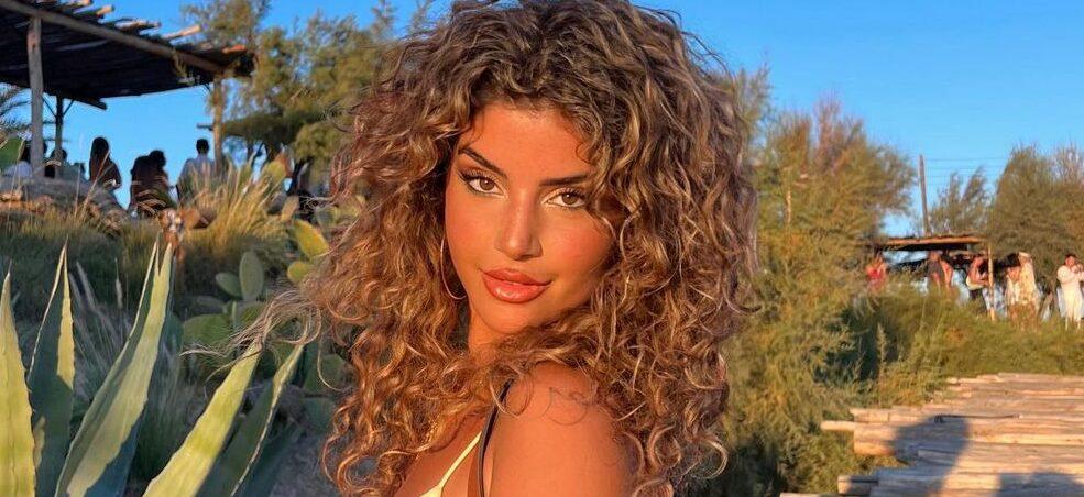 Zoe Gara Pops Her Bikini Buns Out For A Jet Ski Ride