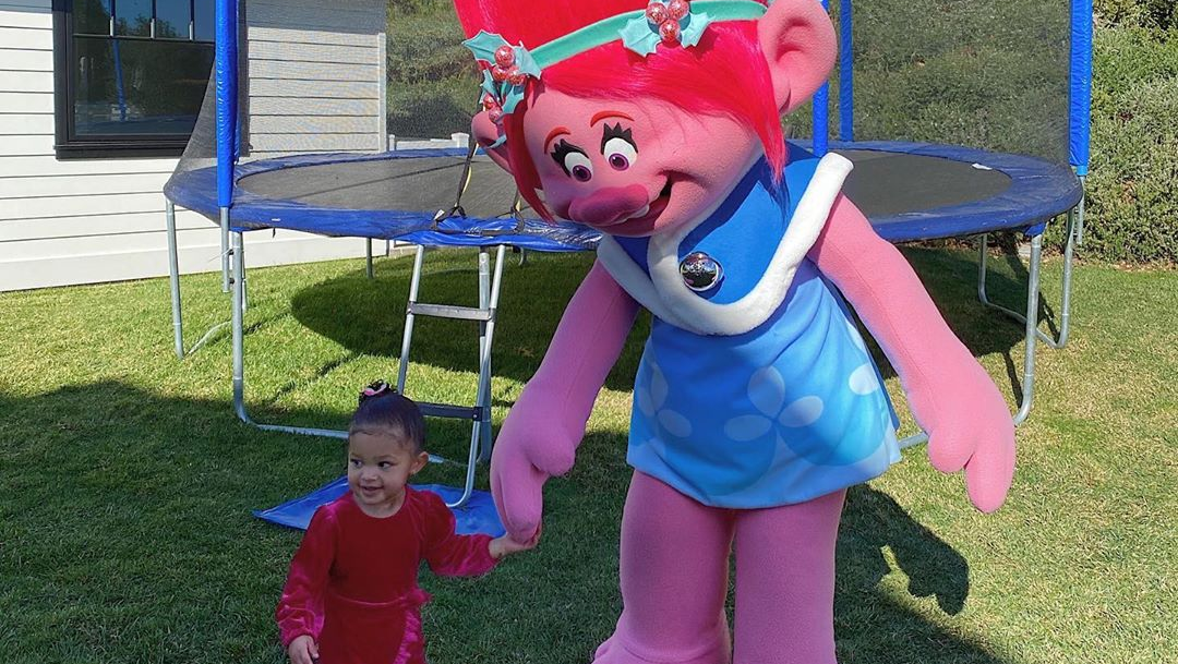 Travis Scott Surprises Kylie Jenner & Stormi With Life-Sized Troll ...