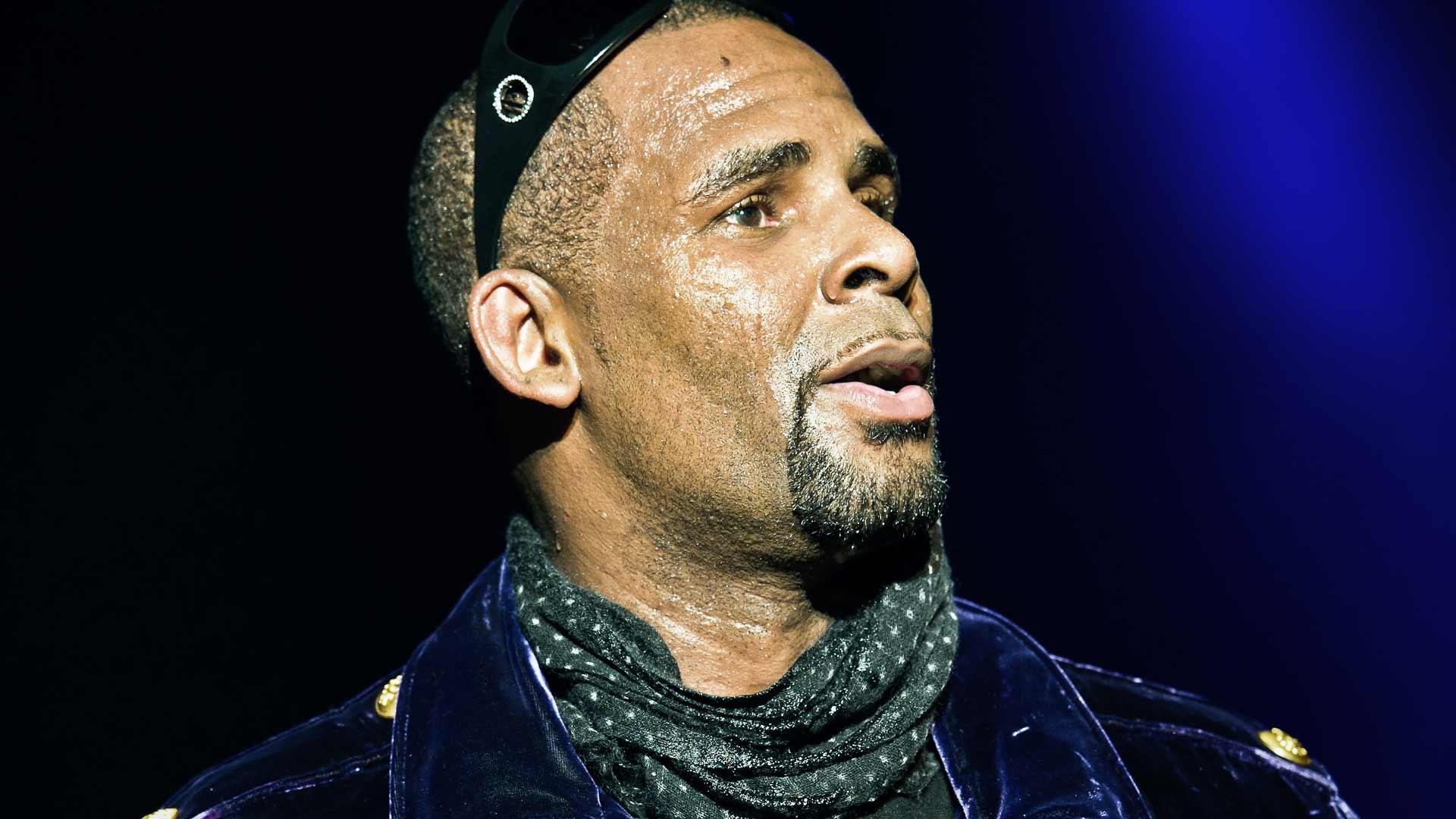 R. Kelly's Uber & Medical Records to Be Used by Prosecutors in Criminal ...