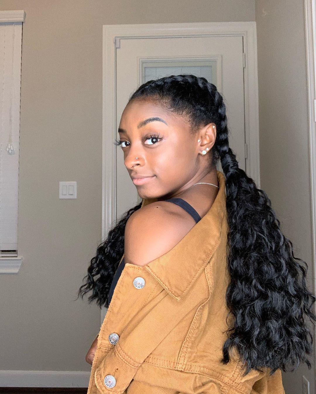 Simone Biles Flaunts Stunning Gymnast Body To Remind Instagram What She ...