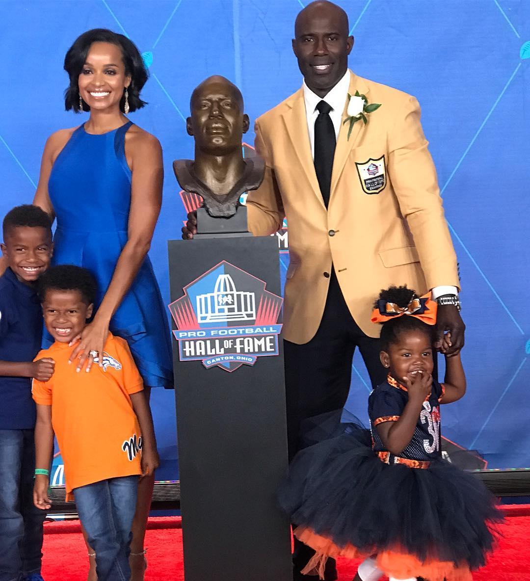 NFL Star Terrell Davis' Wife 'Miss USA' Runner-Up Tamiko Nash Files For ...