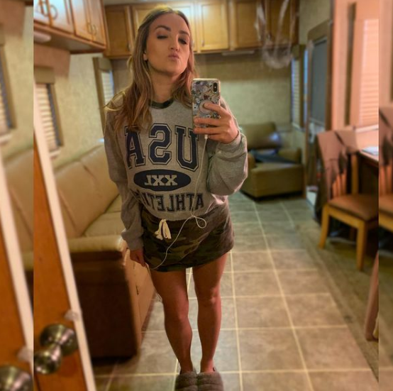 Jamie Lynn Spears Flaunts Killer Legs In Frilliest Xmas Miniskirt - The ...