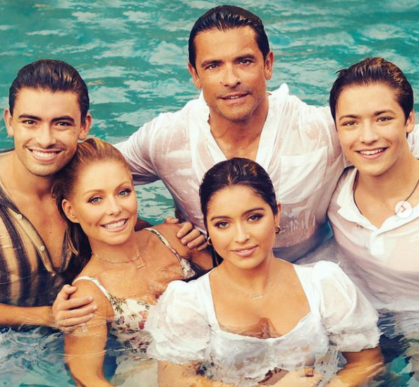 Kelly Ripa Strips Down To Welcome Husband Home - The Blast