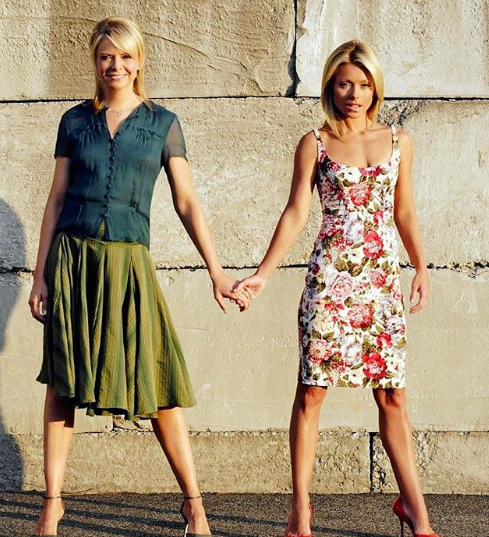 Kelly Ripa Stuns Running In Braless Sundress On 50th Birthday - The Blast