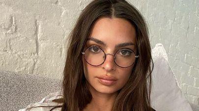Emily Ratajkowski Exposes Chest In Transparent Tank On Instagram - The ...
