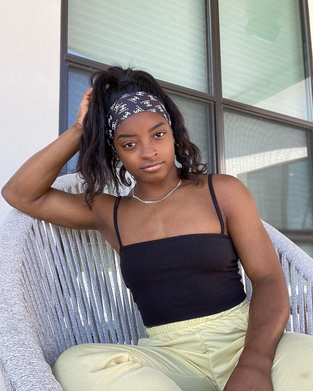 Simone Biles Feeds Gymnast Waist With Massive Spaghetti Bowl - The Blast