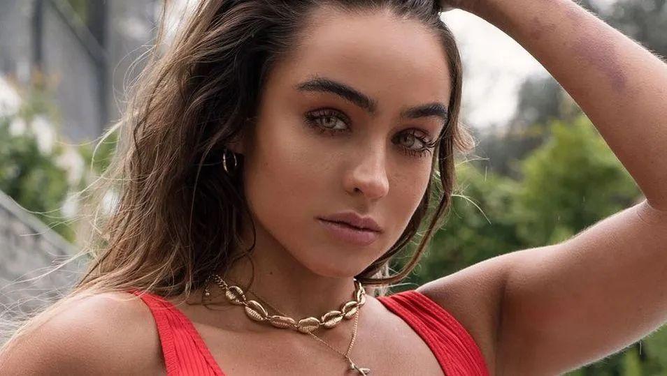 Sommer Ray Spreads Legs In Sheer Spandex For 2021 Motivation - The Blast