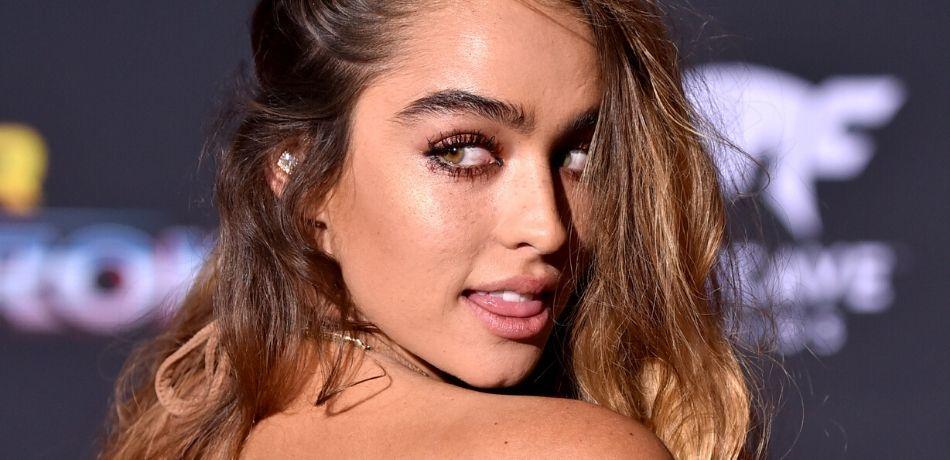 Sommer Ray's Skimpy Bubblegum Workout Hits 1 Million Views Overnight ...