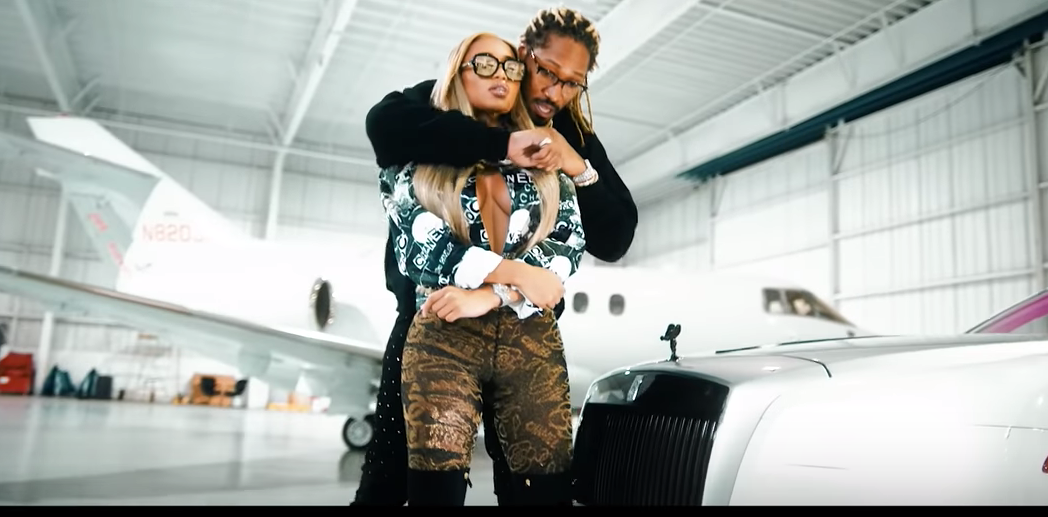 Rapper Future Gets Close With 'Tycoon' Video Vixen, Girlfriend Lori ...