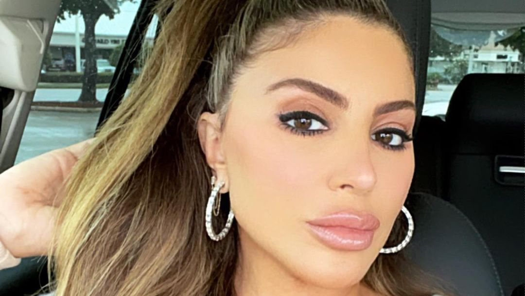Larsa Pippen Bids You Good Morning With Busty Poolside Selfie - The Blast