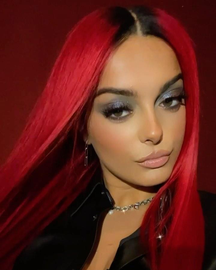 Bebe Rexha Shares Sneaky Kiss With Her Boyfriend During Indoor Dining ...